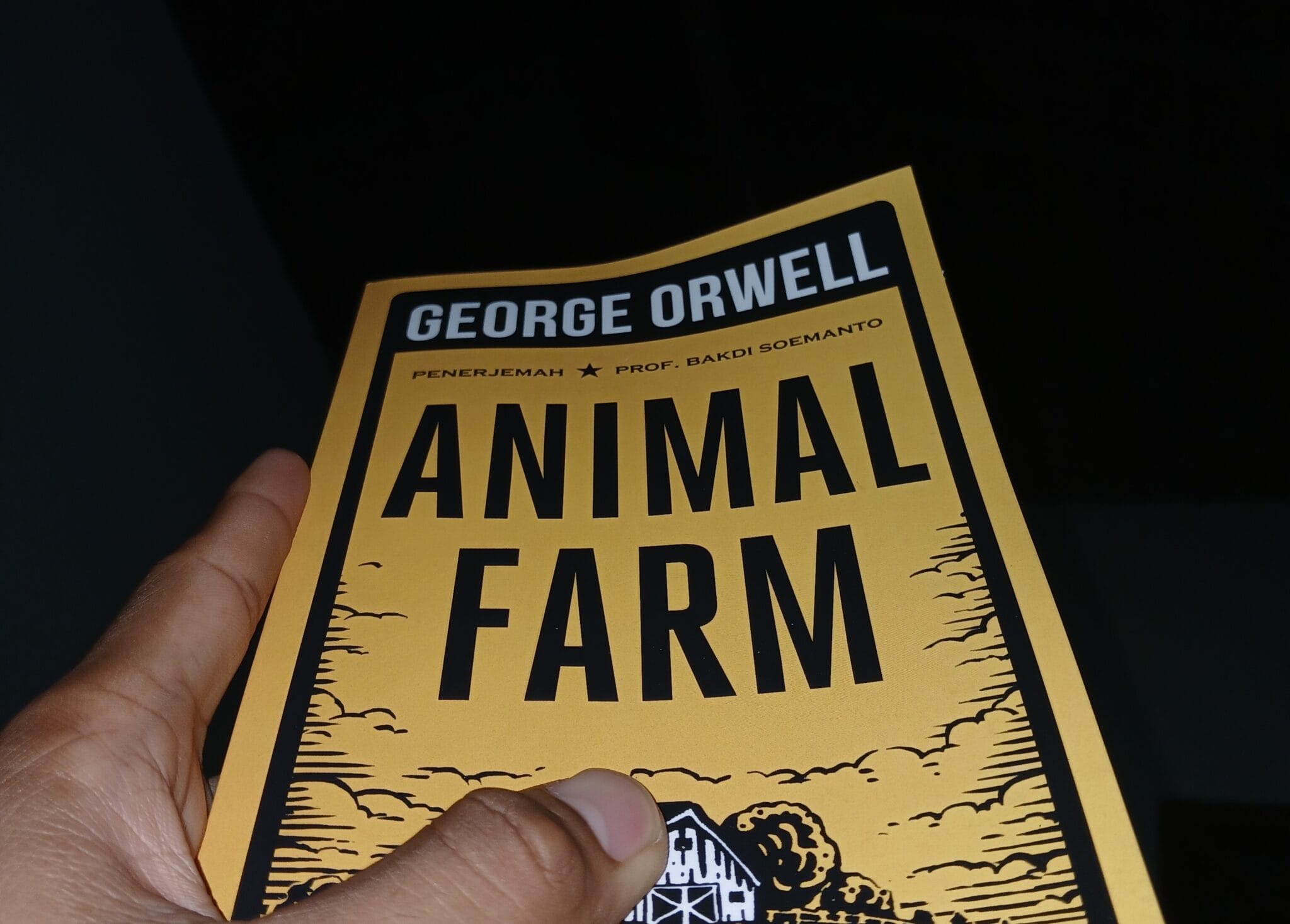 Review Singkat Novel Animal Farm - AndriWhy.com